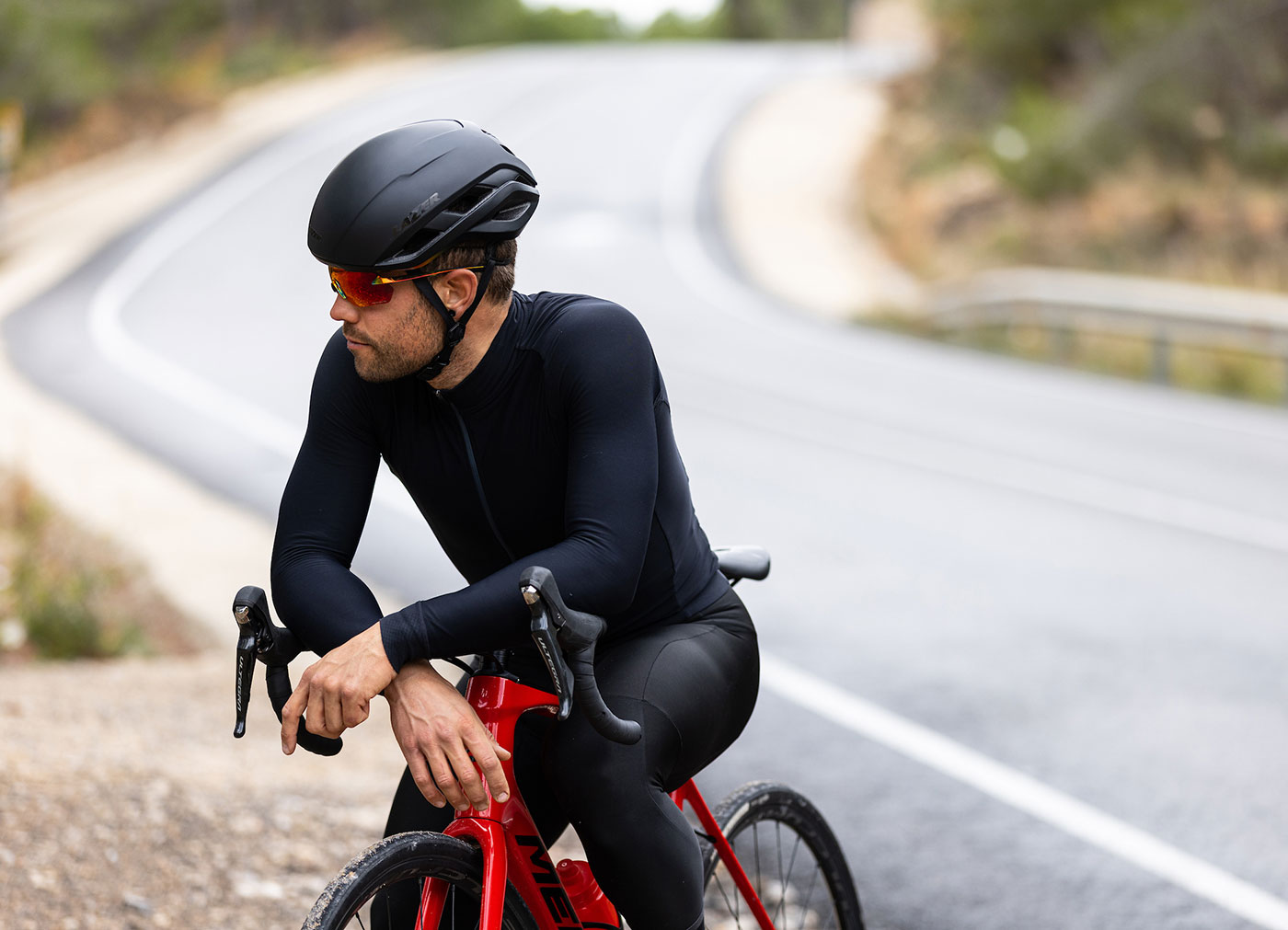 Strada Aeroshell | Lazer